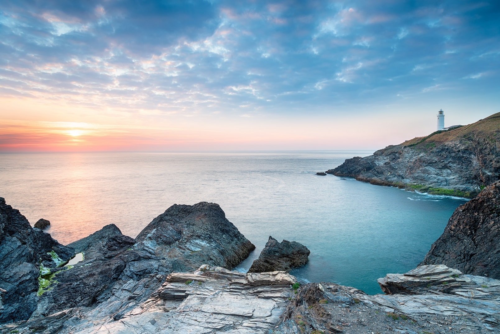 Natural attractions to visit in Cornwall | Dolphin Holidays